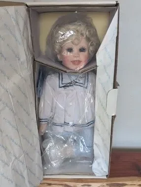 heritage dolls | Toys | Vintage 991 Heritage Dolls Michelle Porcelain ...